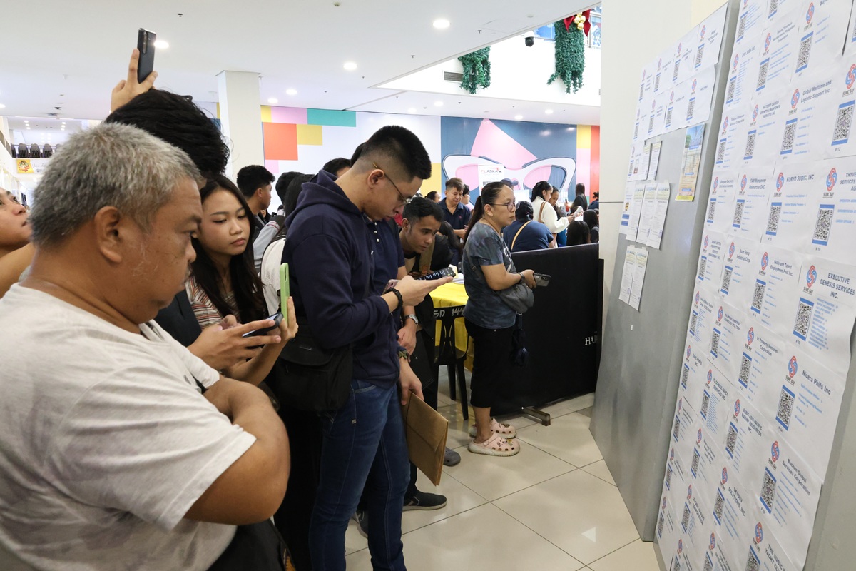 Tourism Week job fair at Harbor Point Ayala Mall